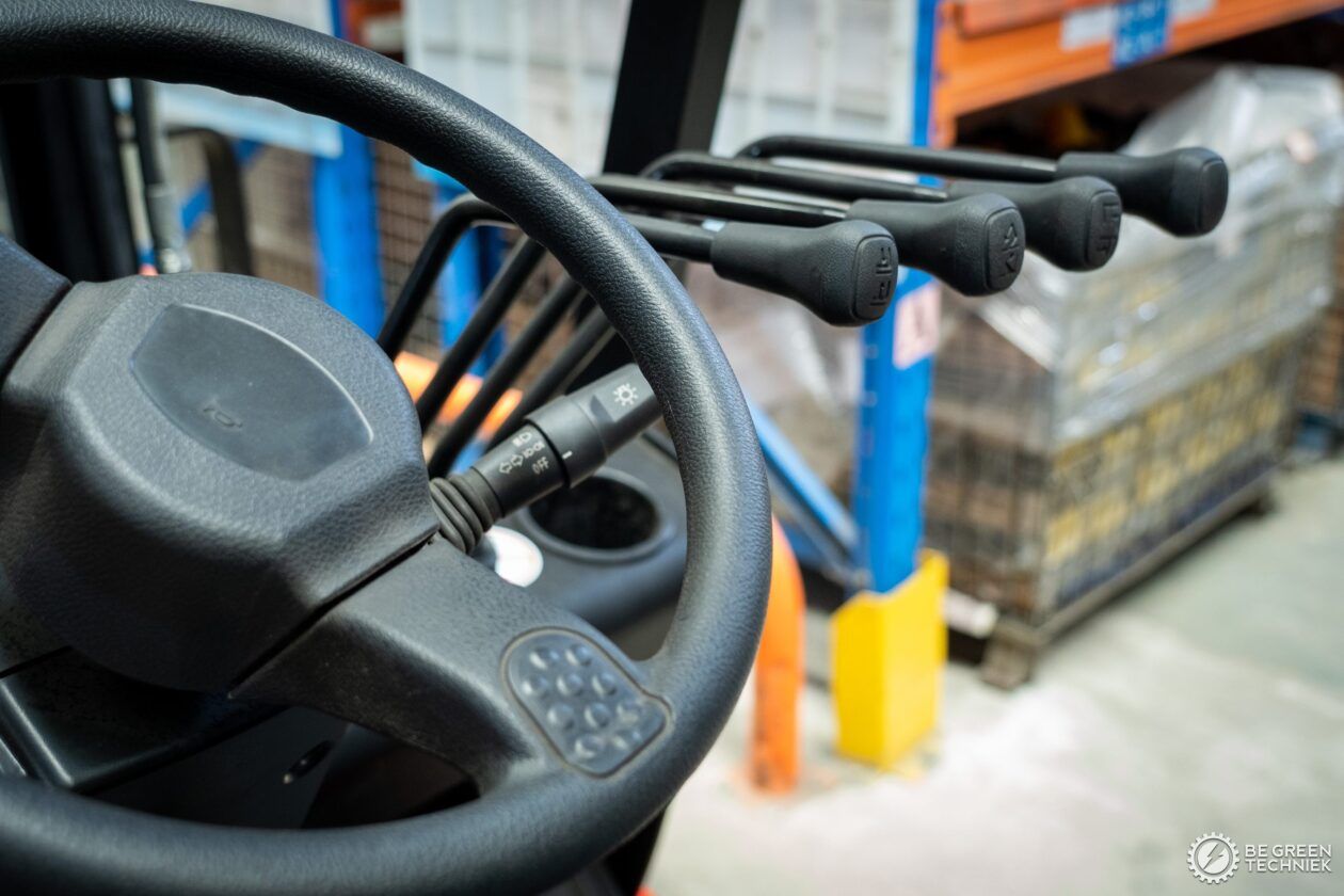 EP EFL201 elektrische heftruck kopen? 2.000 kg (2 ton) - Be Green Techniek